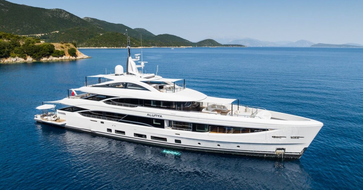 Benetti B.Now 50M - description, price, specifications, photos ...