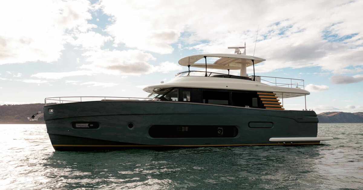 Azimut Magellano 66 - description, price, specifications, photos, information | ilodka.com portal