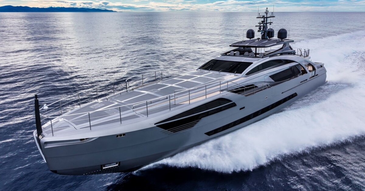 Pershing 140 - description, price, specifications, photos, information | ilodka.com portal