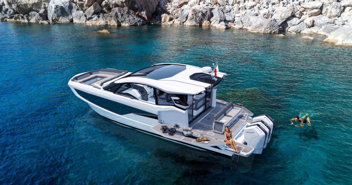 Galeon 435 GTO - description, price, specifications, photos, information | ilodka.com portal