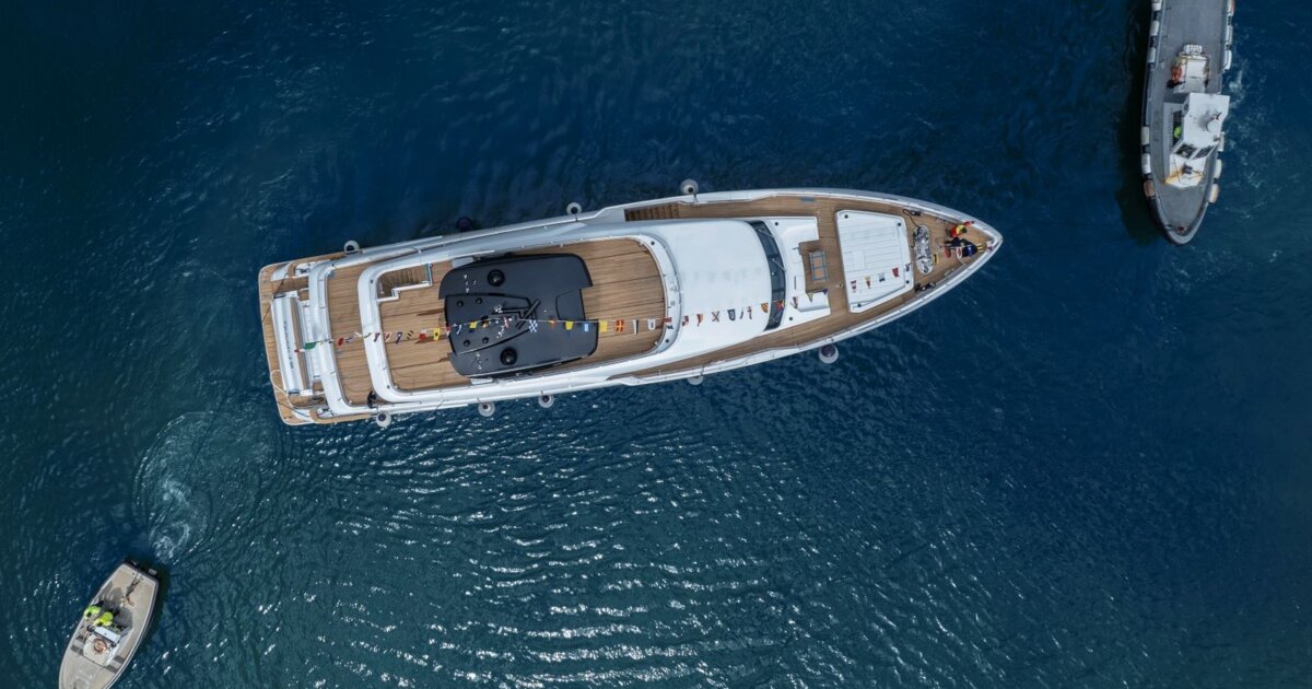 Three new Custom Line superyachts launched | ilodka.com portal