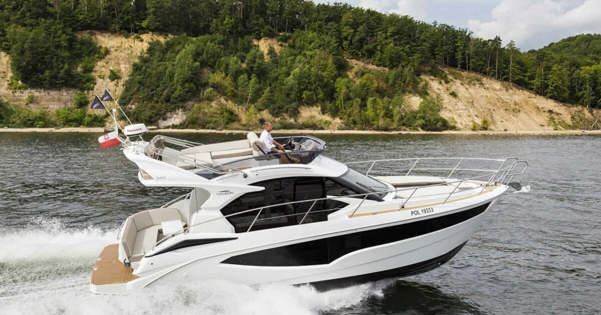 Galeon 360 Fly - description, price, specifications, photos, information | ilodka.com portal
